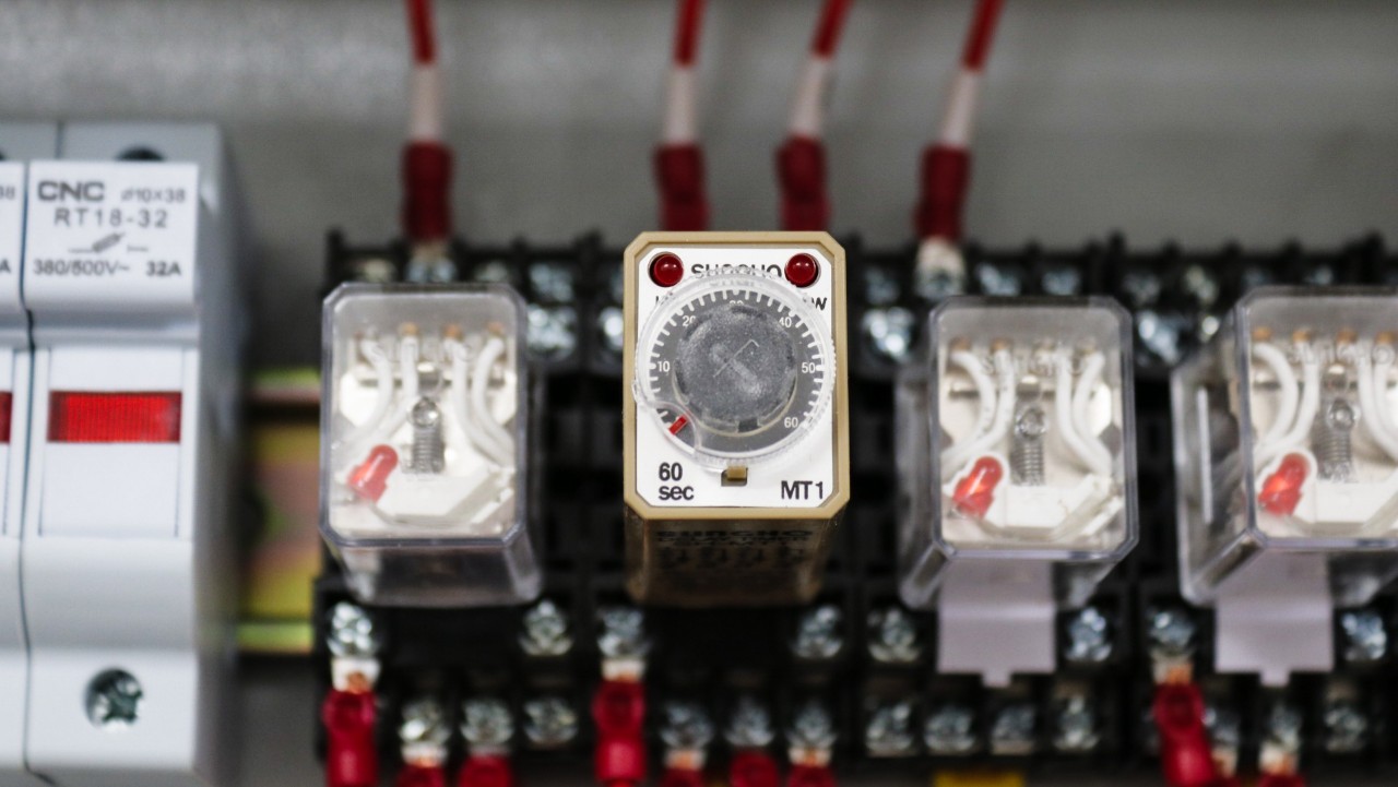 Relay Thời Gian Là Gì? Phân Loại, Nguyên Lý Và ứng Dụng